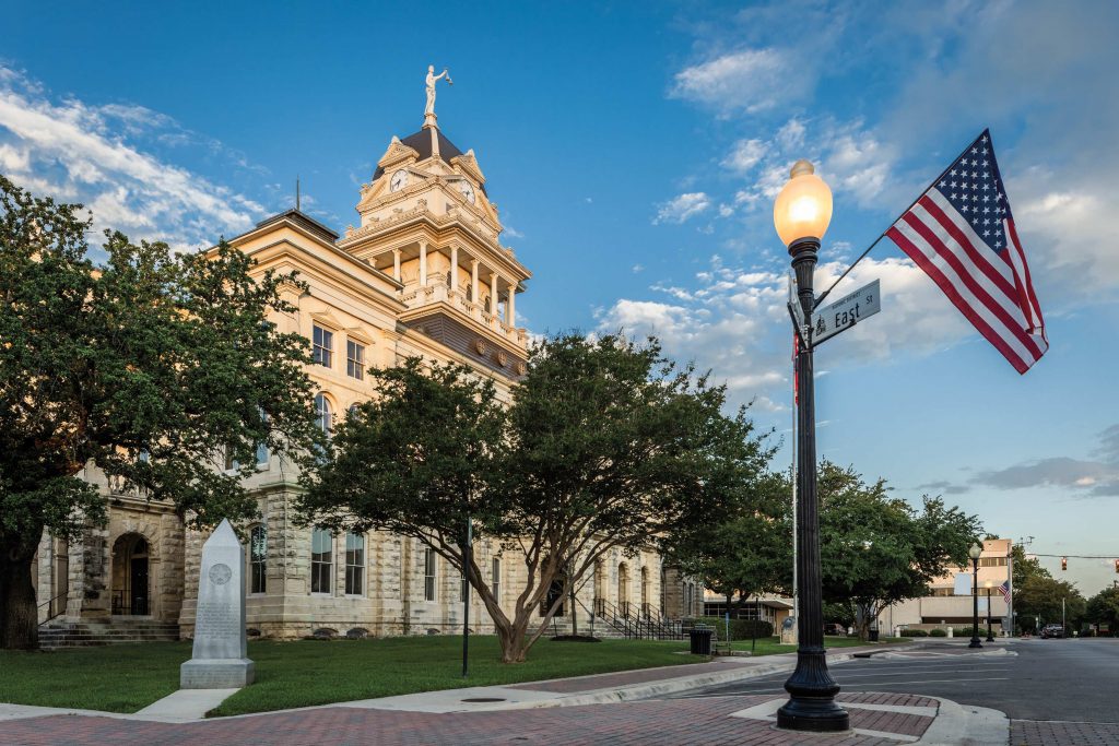 These 10 County Courthouses Show off the Beauty and History of Small ...