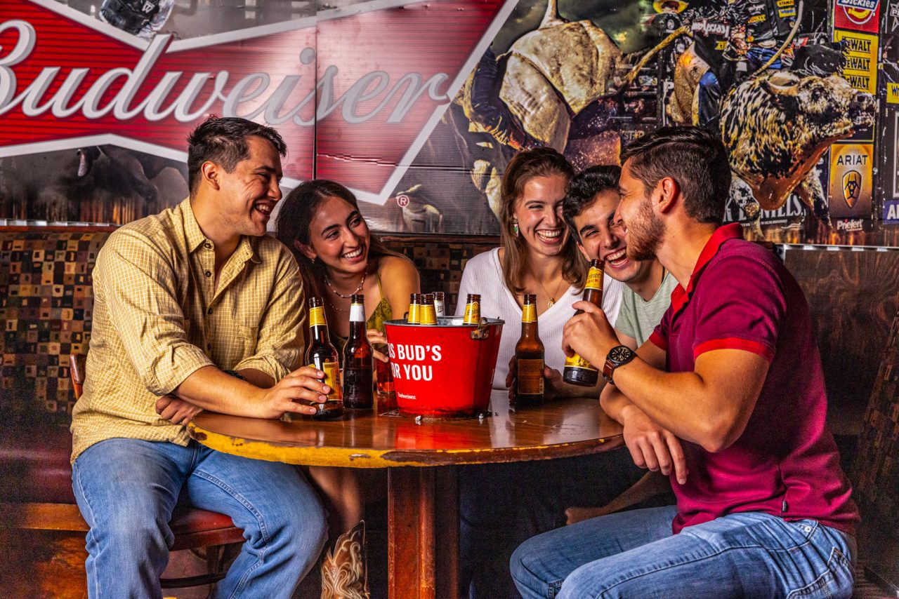 Country Loving at Hillbilly's, A Rio Grande Valley Staple