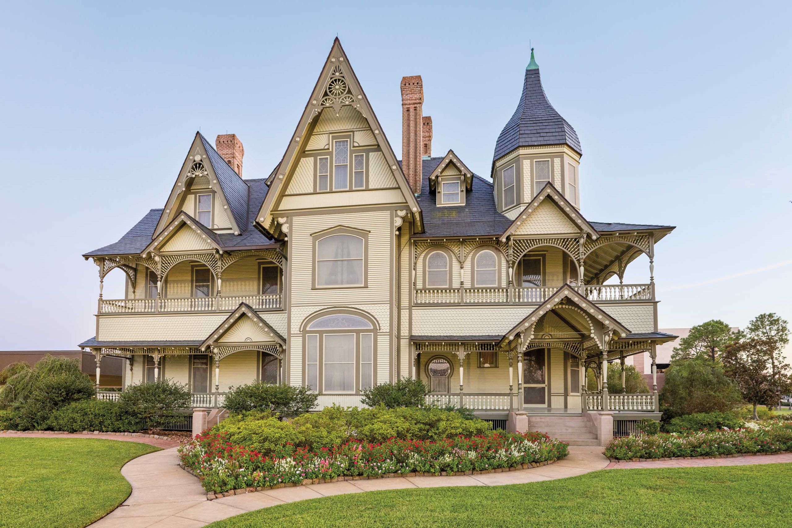 Five Texas Architecture Styles That Define the State
