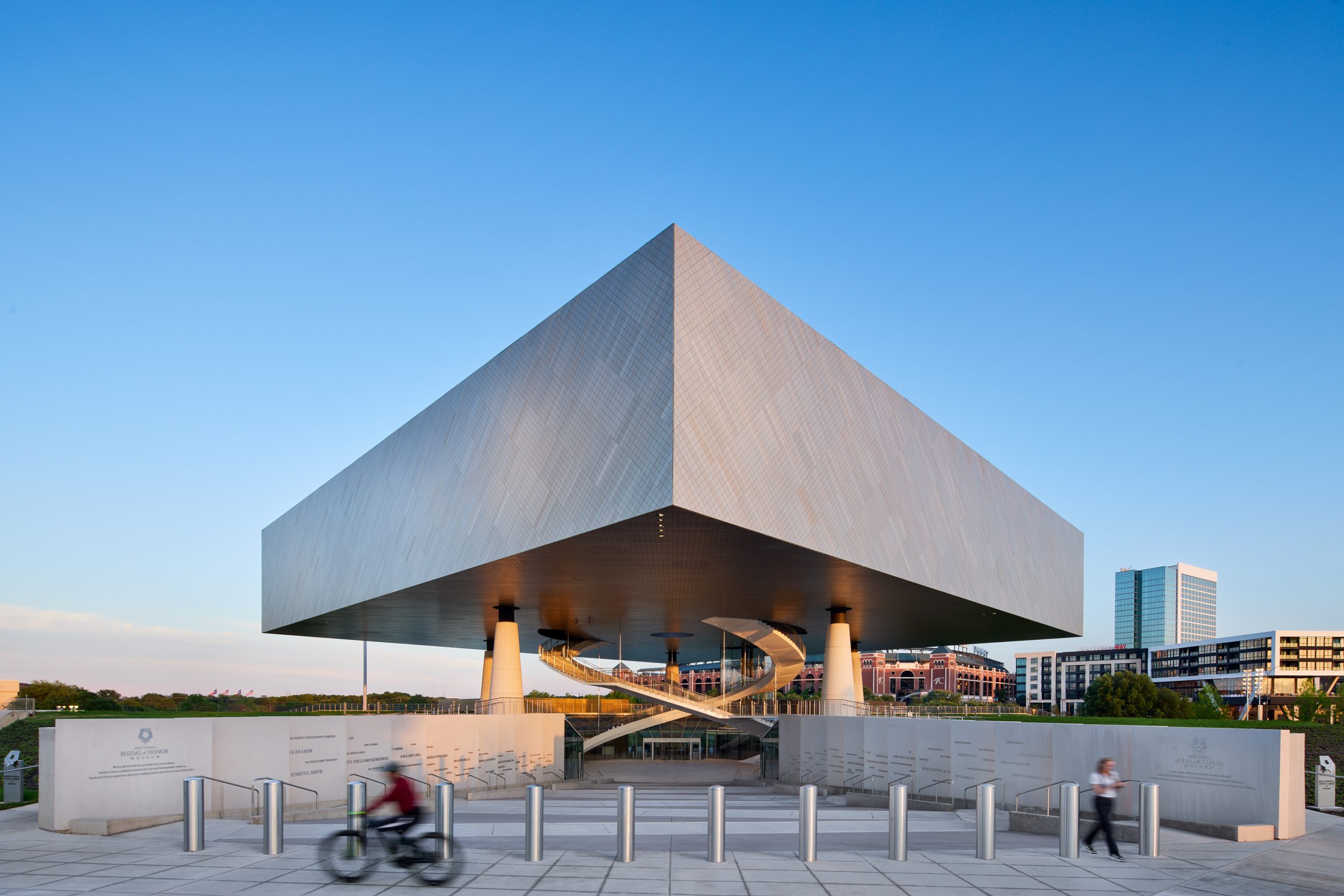 Arlington's National Medal of Honor Museum Rises to the Occasion